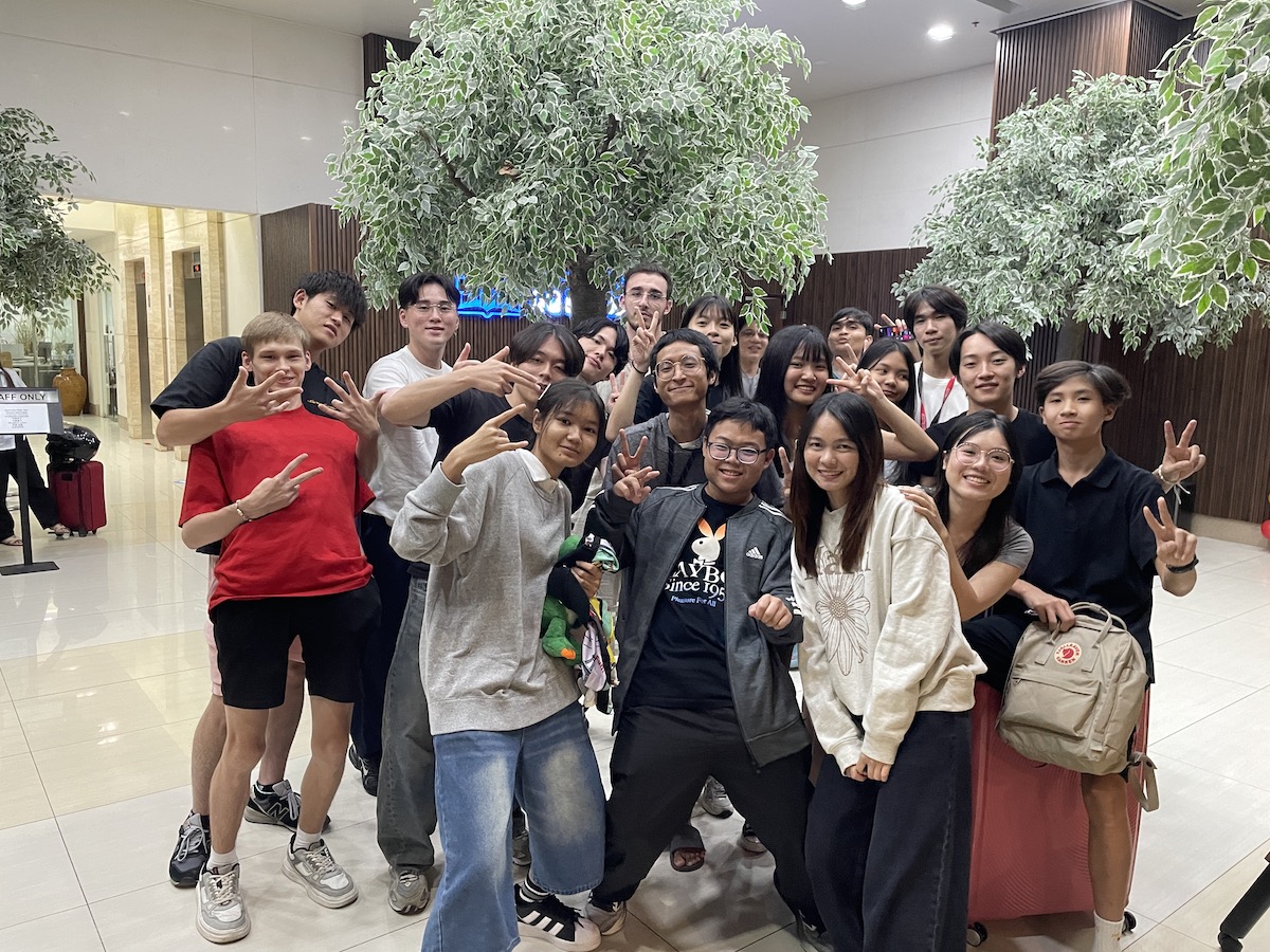เรียนหลักสูตร Business English - CampusTop QQ English โดยคุณนุ่น